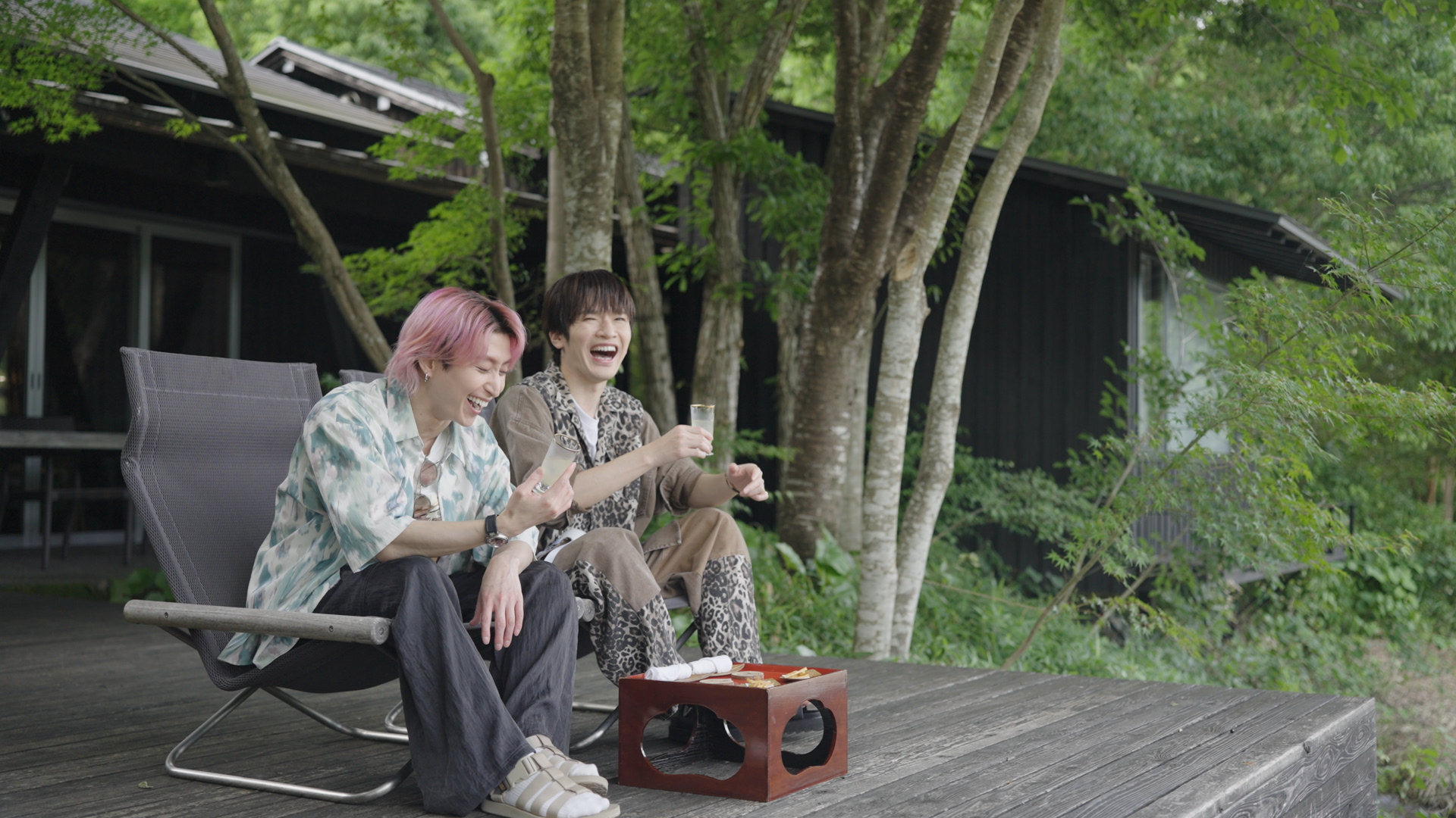 【旅するSnow Man】高知旅の主人公は 佐久間大介＆深澤辰哉。“ふかさく”の相性の良さに癒される場面写真が解禁！